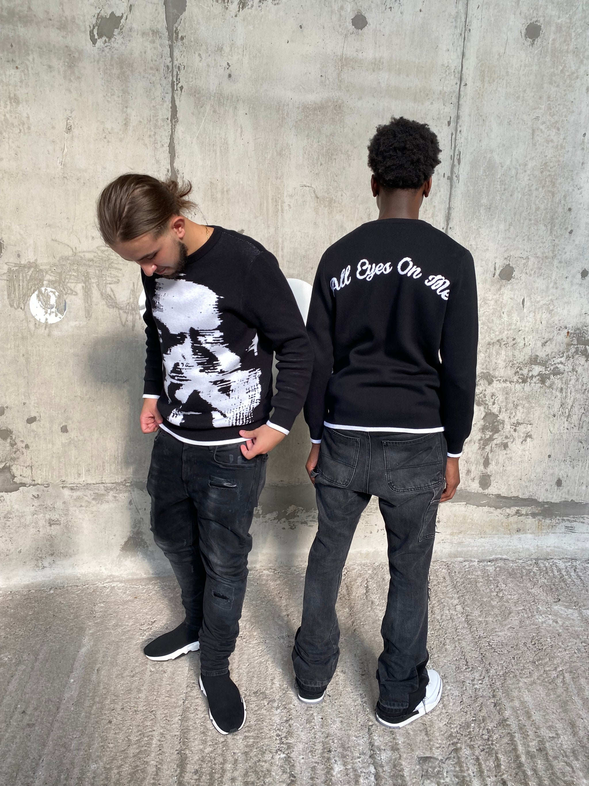 *PRE-ORDER* "All eyes on me" Black Jumper – soulldn